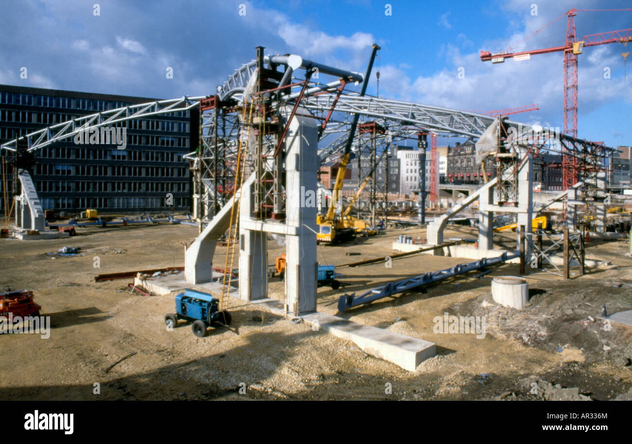 Ponds forge swimming pool hi-res stock photography and images - Alamy