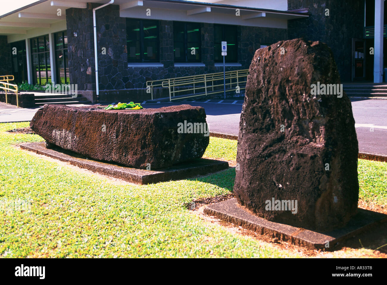 Naha stone hawaii hi-res stock photography and images - Alamy