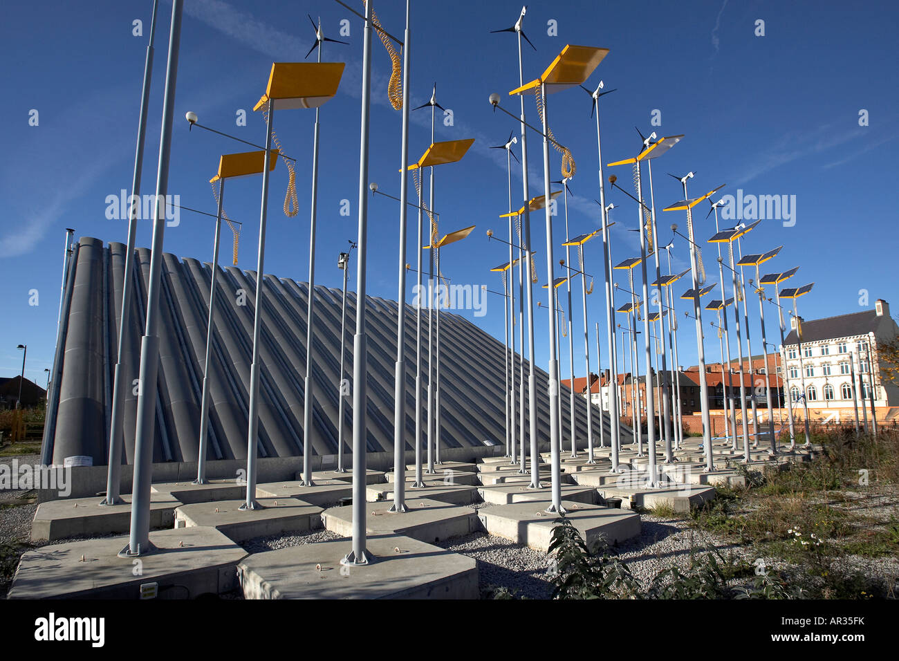 Solar panels and wind turbines power the moveable Arc building Hull ...