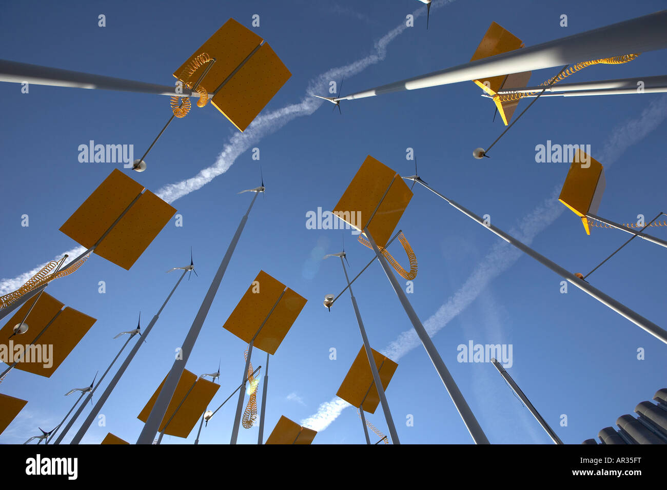 Solar panels and wind turbines power the moveable Arc building Hull ...