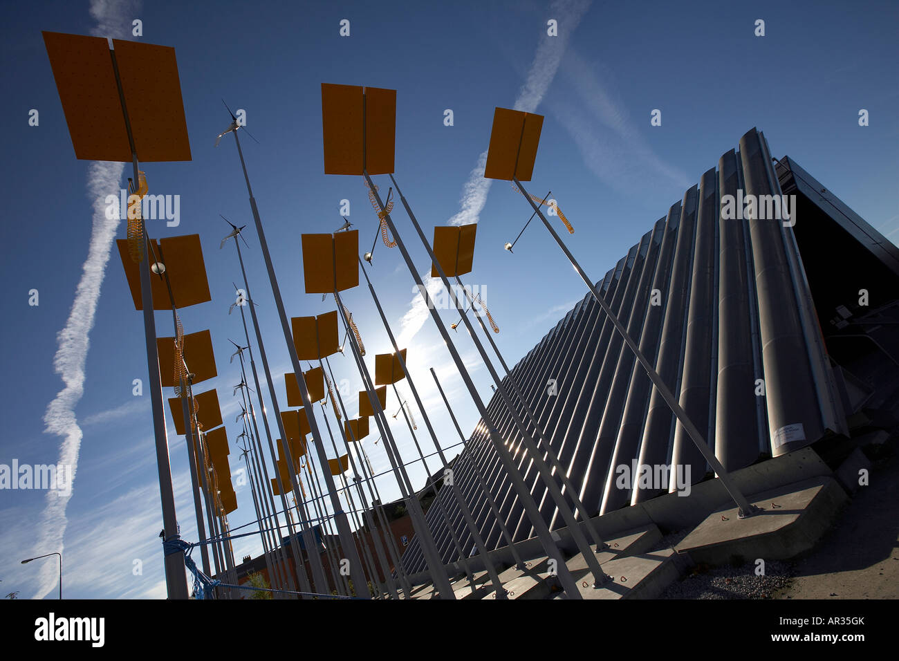 Solar panels and wind turbines power the moveable Arc building Hull ...