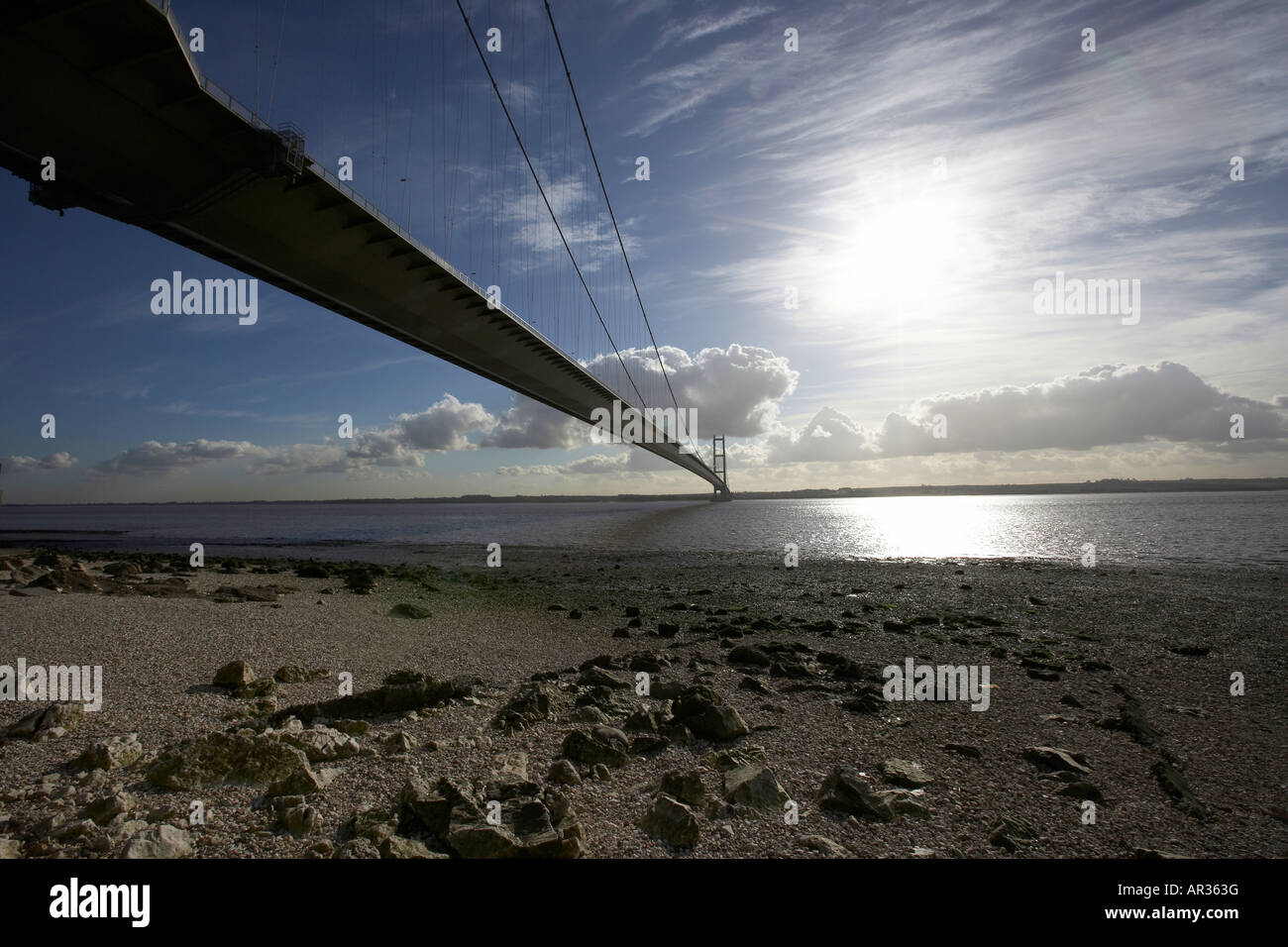 Humber Bridge spanning the River Humber Stock Photo - Alamy