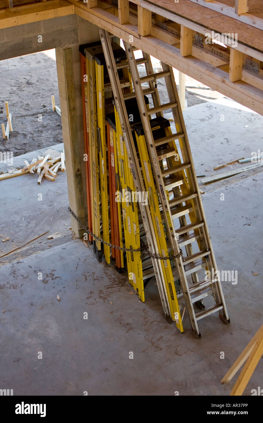 Ladder secured hi-res stock photography and images - Alamy