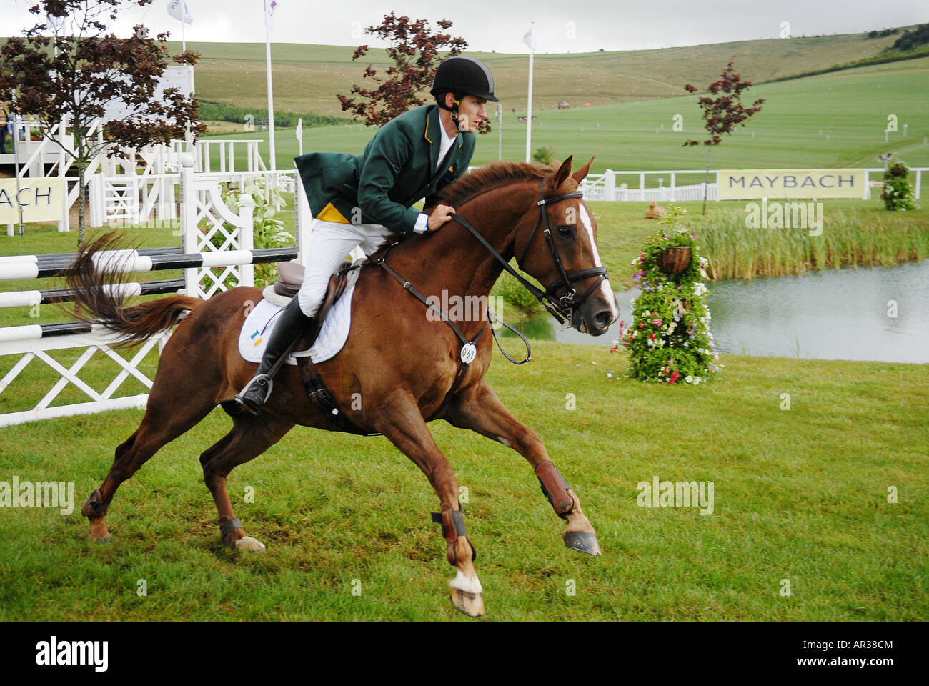pic martin phelps 09 07 06 barbury castle horse trials cic show jumping ...