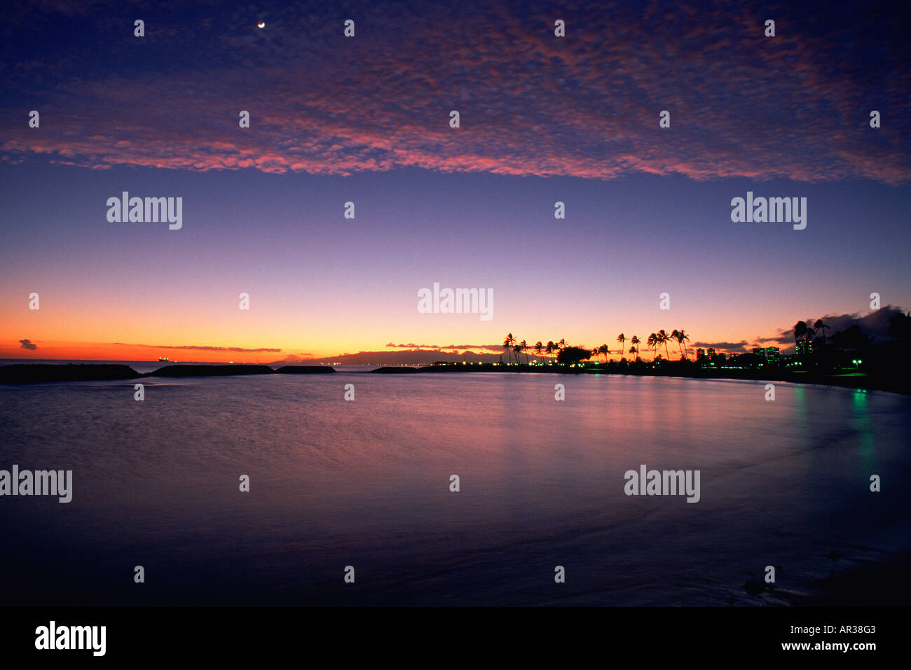 Sunset Ala Moana Beach park Waikiki Oahu Hawaii Stock Photo - Alamy