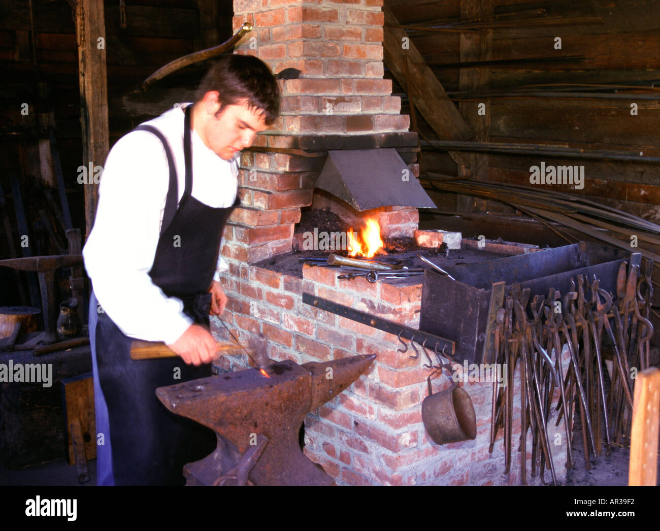 Kings landing historical settlement hi-res stock photography and images ...