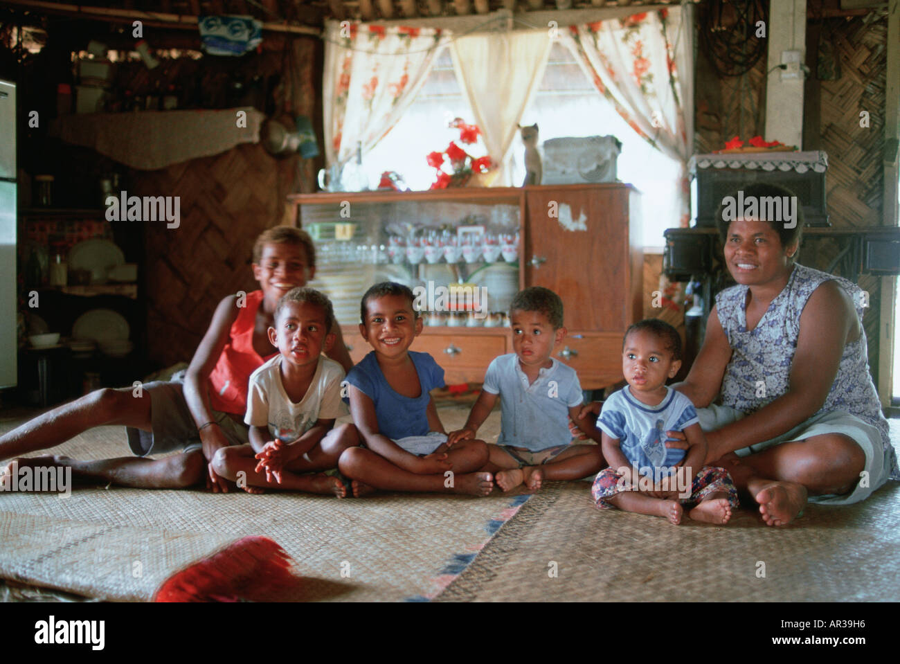 Fijian family hi-res stock photography and images - Alamy