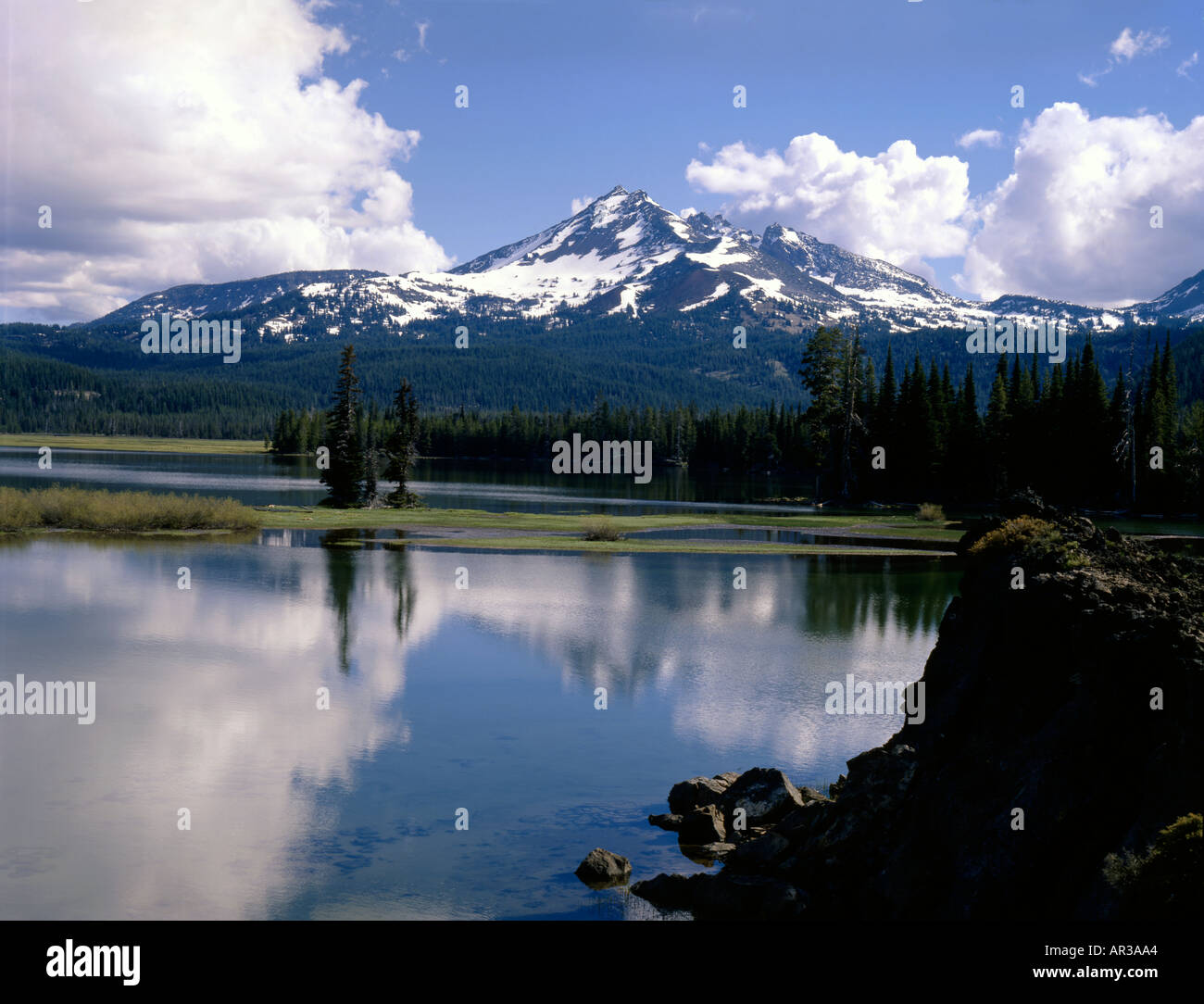 Broken Top Mountain in Central oregon Cascade range seen from the ...