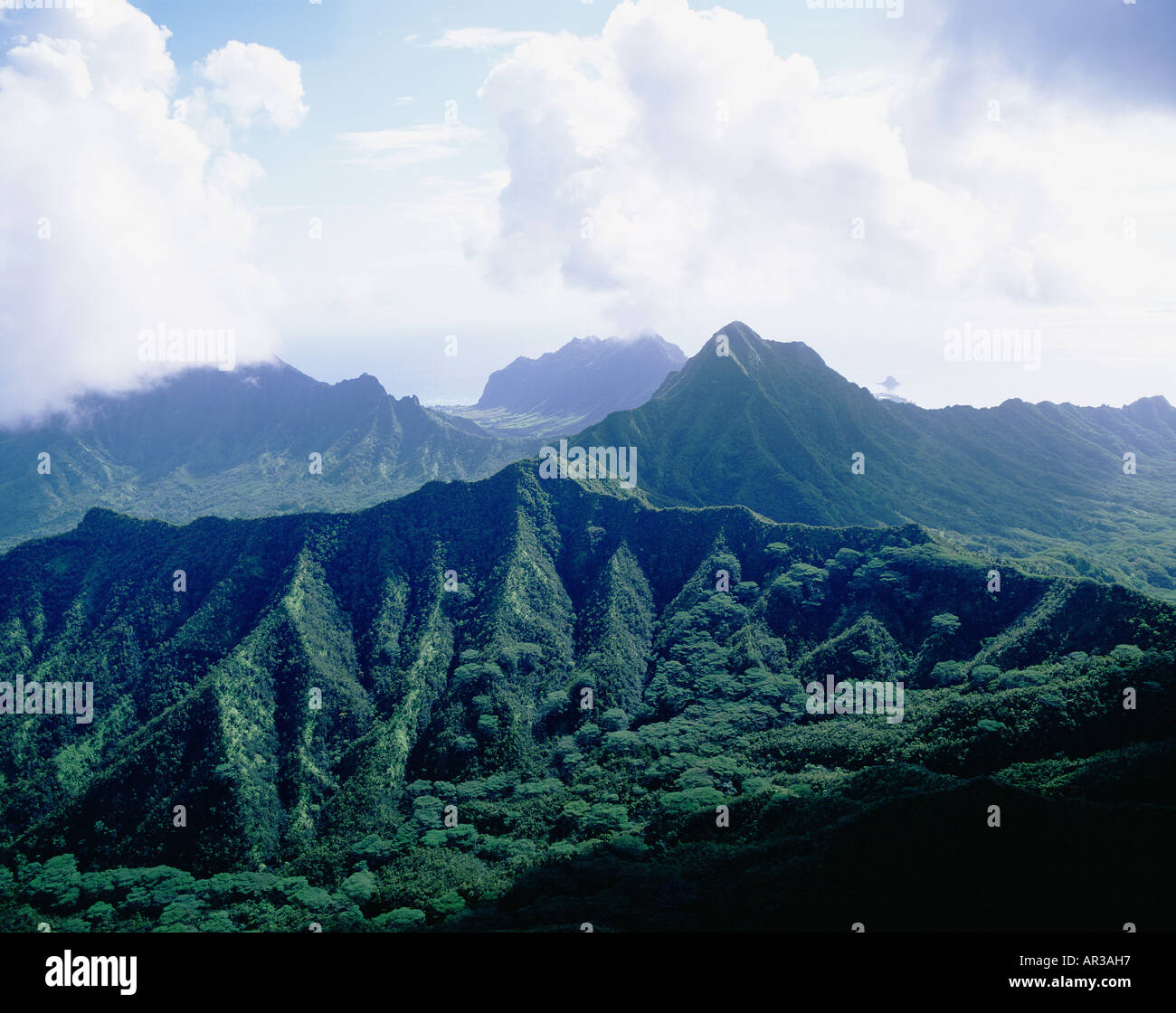 Hawaii koolau mountains oahu aerial hi-res stock photography and images ...