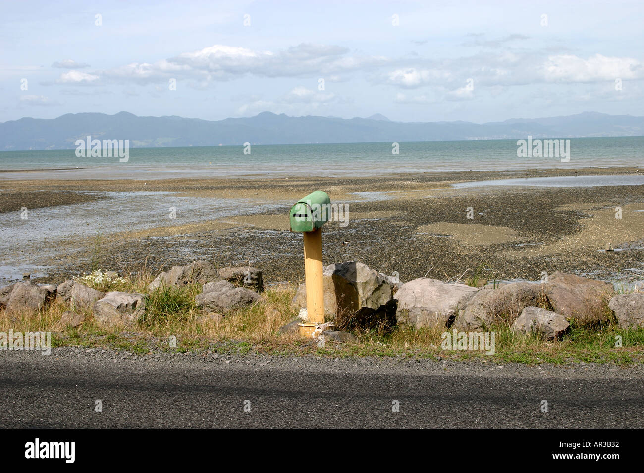 New Zealand Mailbox Roadside High Resolution Stock Photography and ...