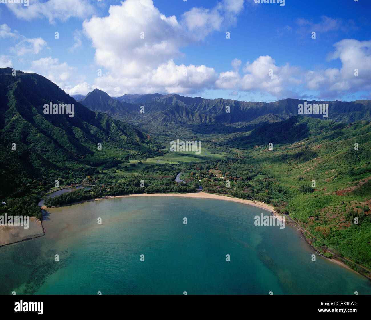 Kahana valley hi-res stock photography and images - Alamy