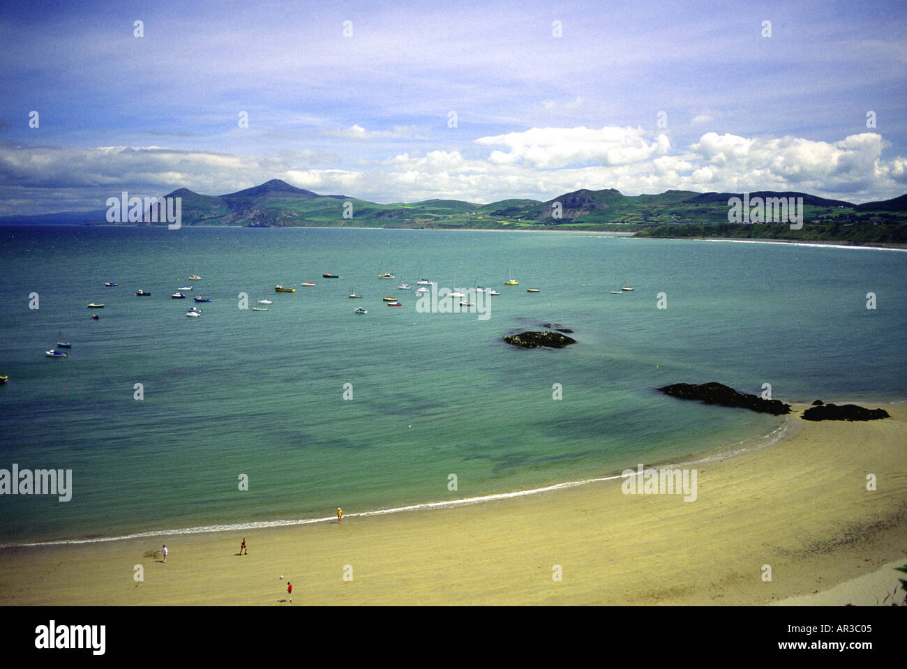 Morfa nefyn sand beach beach hi-res stock photography and images - Alamy