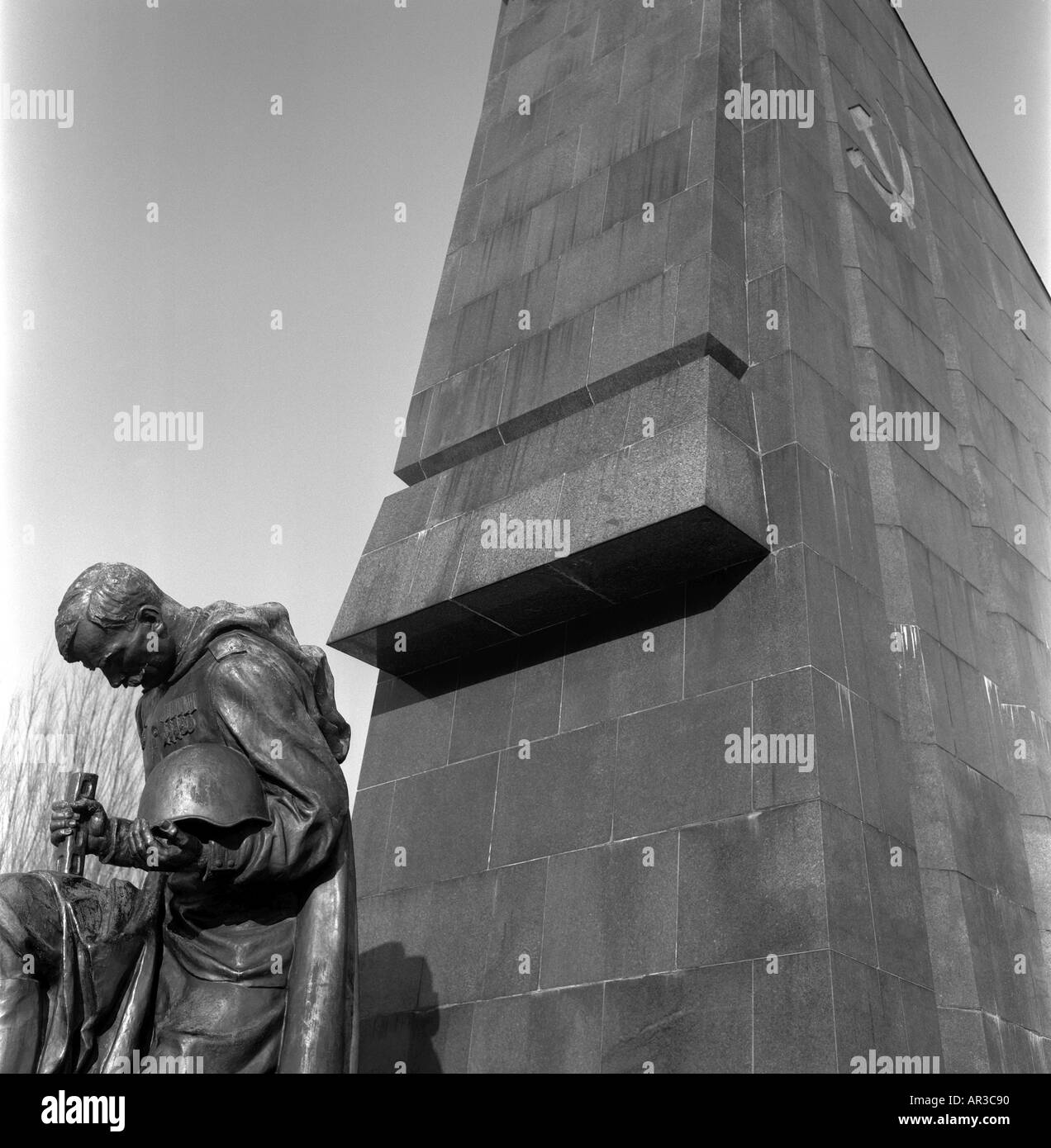 Monument to the missing hi-res stock photography and images - Alamy