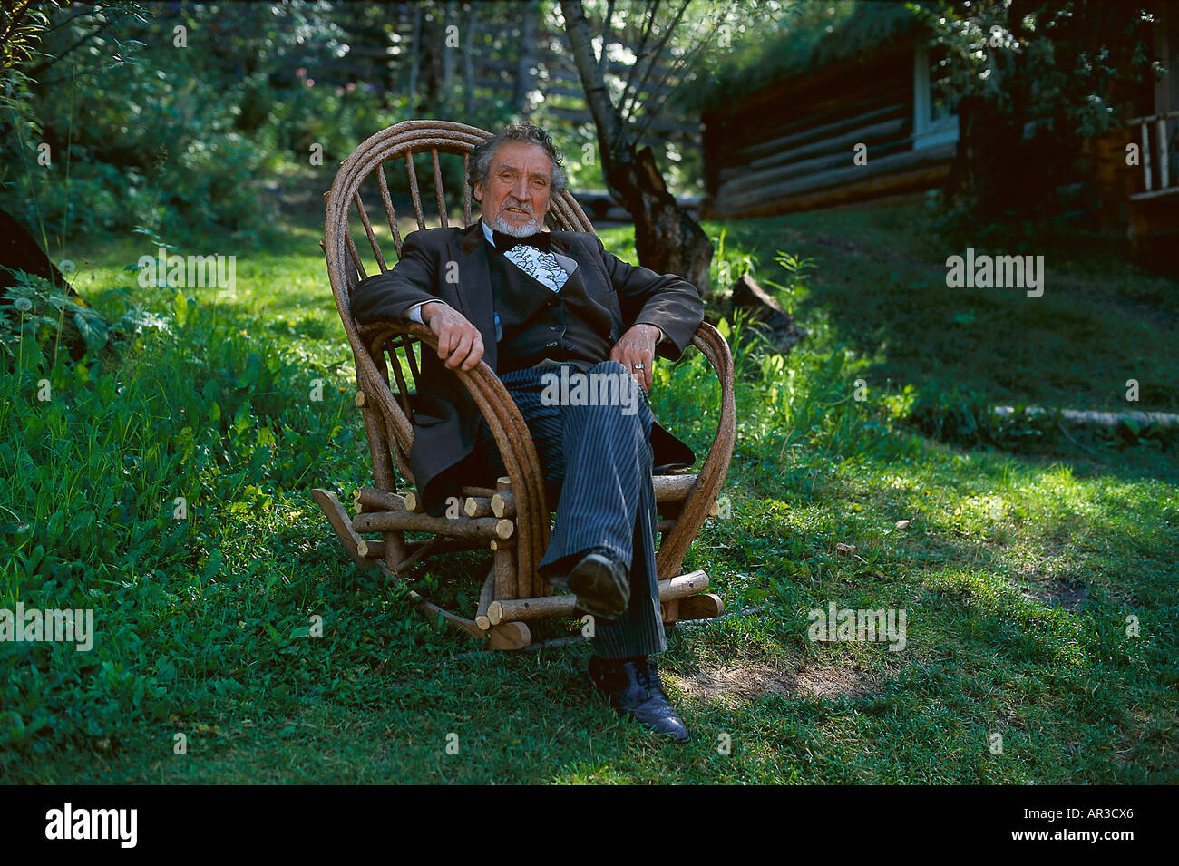 Robert Service´s Cabin, Dawson City Yukon, Canada Stock Photo - Alamy