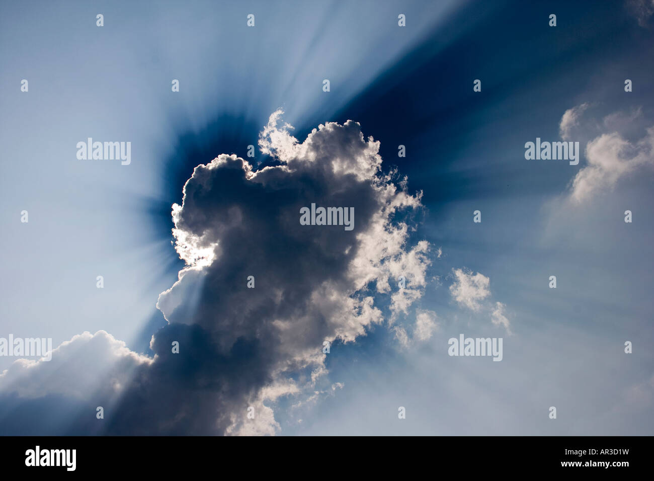 Rays of buddha hi-res stock photography and images - Alamy