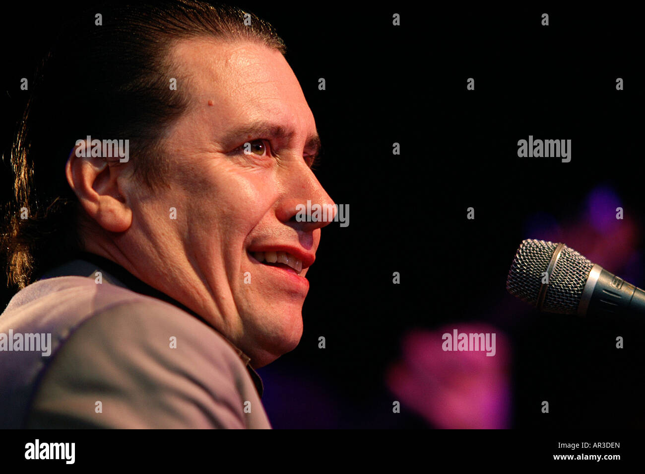 pic martin phelps 09 07 06 lacock jools holland at lacock abbey Stock ...
