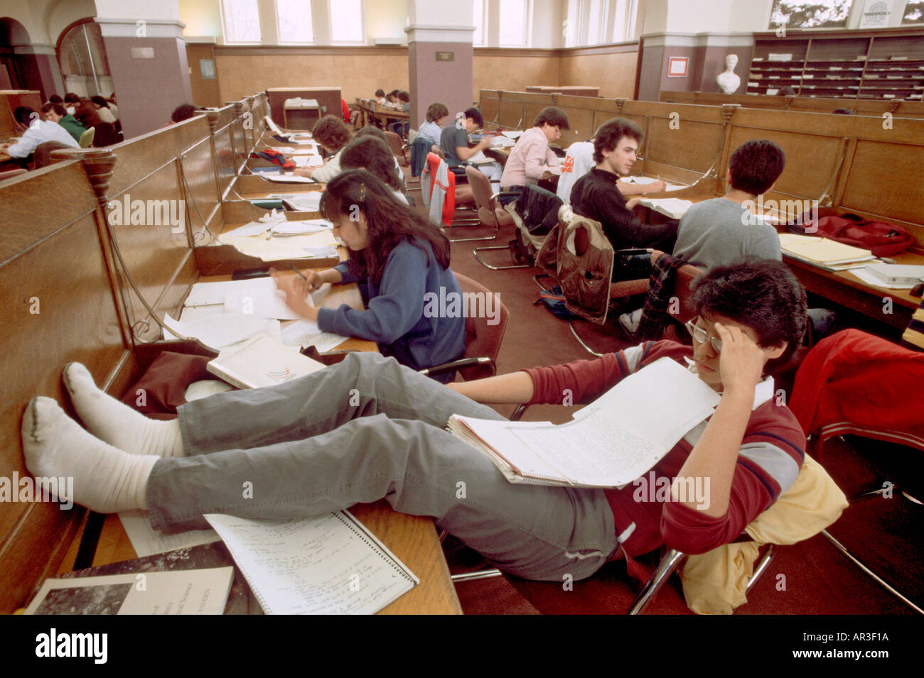 Cornell university study hi-res stock photography and images - Alamy