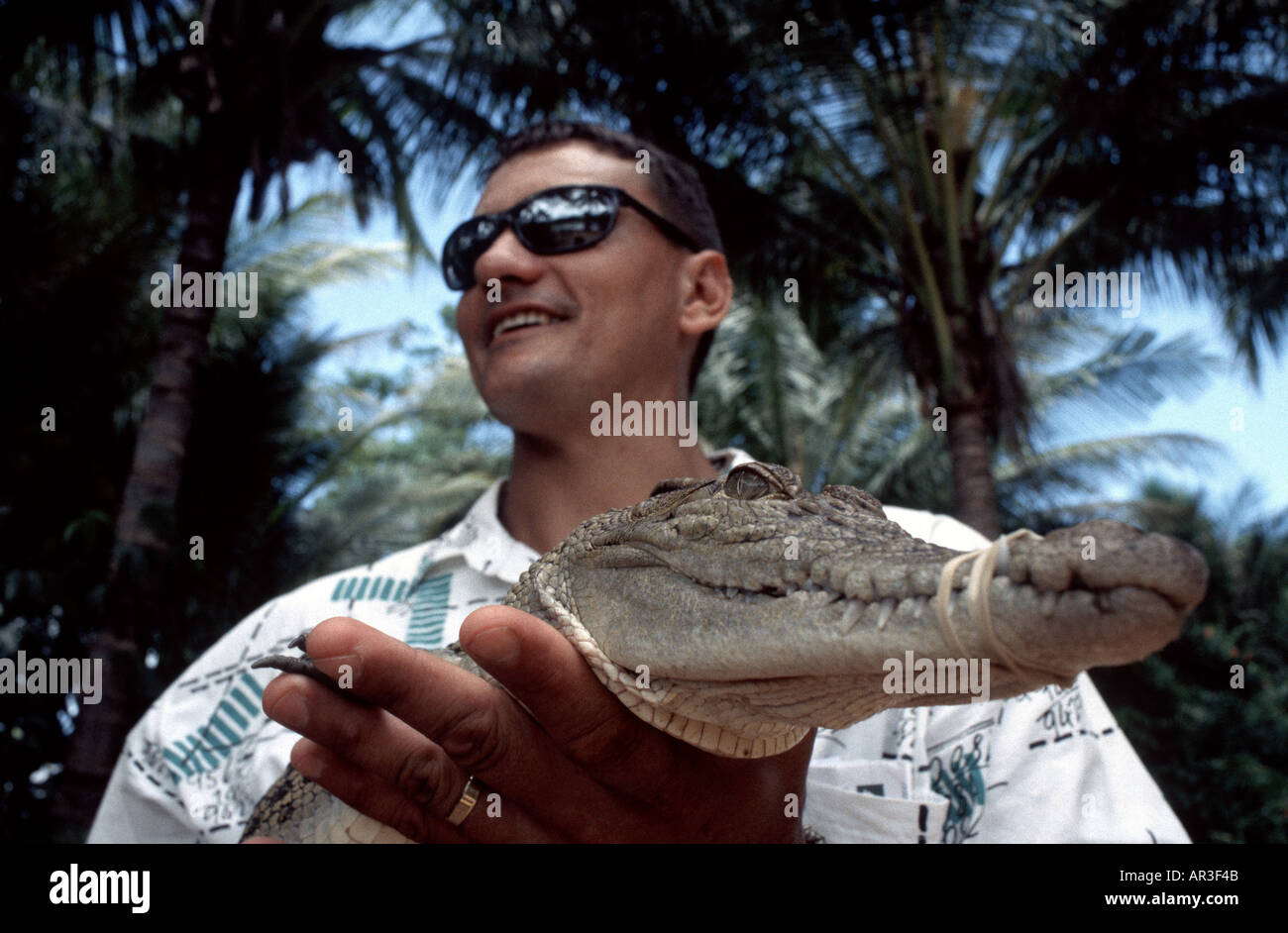 Saltwater Crocodile Handler Billabong Wildlife Sanctuary Townsville ...