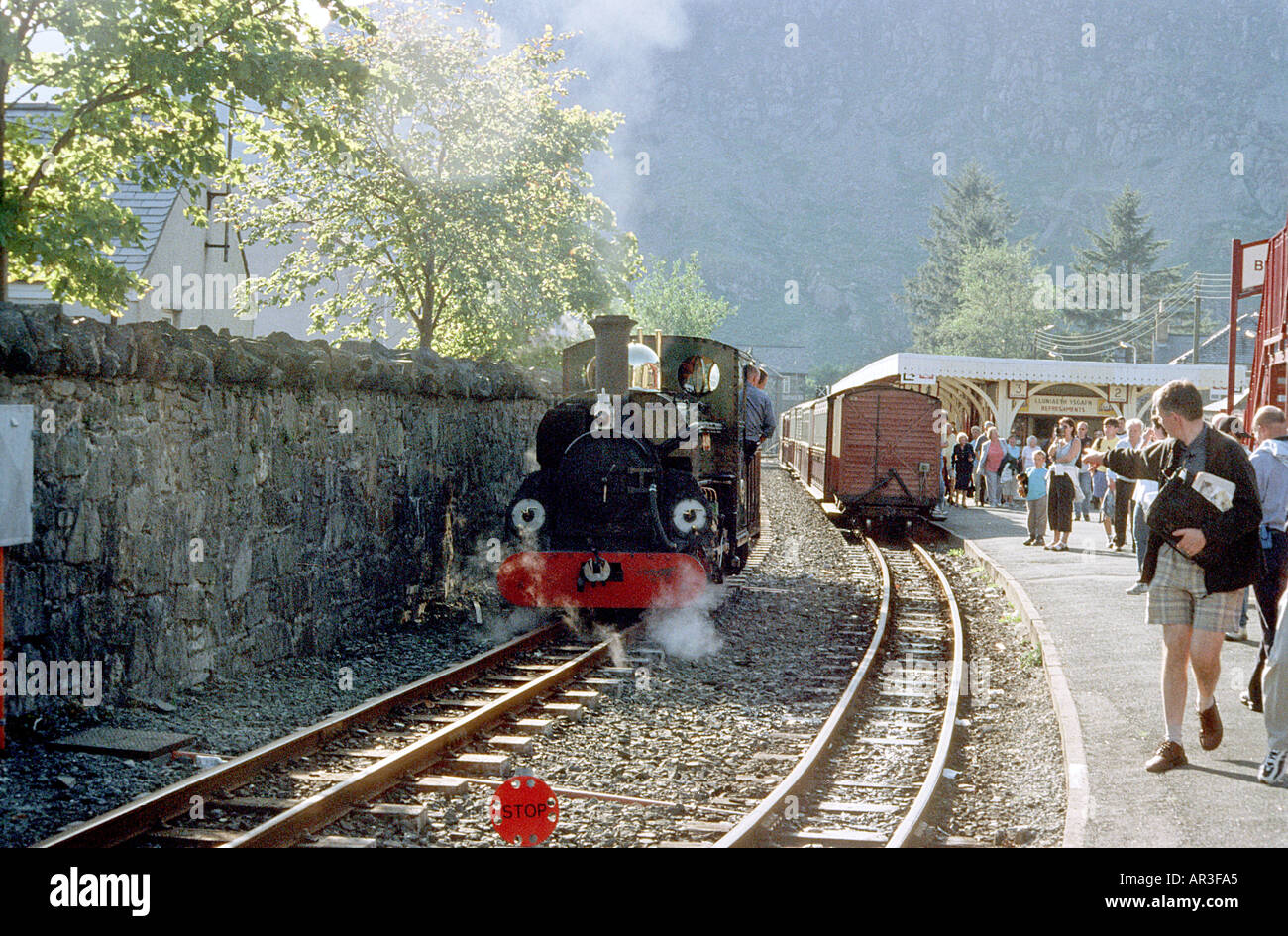 Ffestiniog railway slate hi-res stock photography and images - Alamy