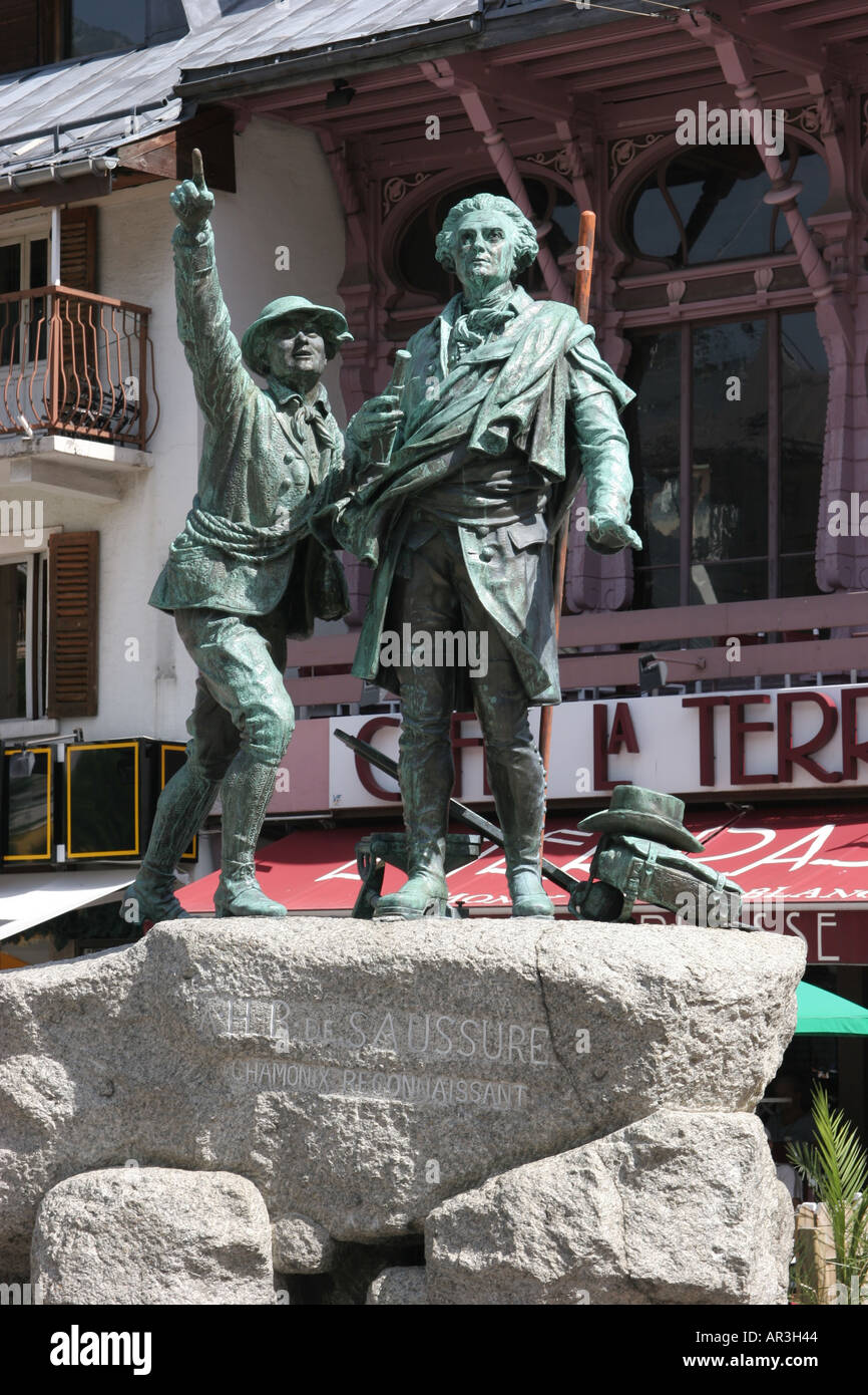 Statue dedicated to H B de Saussure Chamonix France Stock Photo - Alamy
