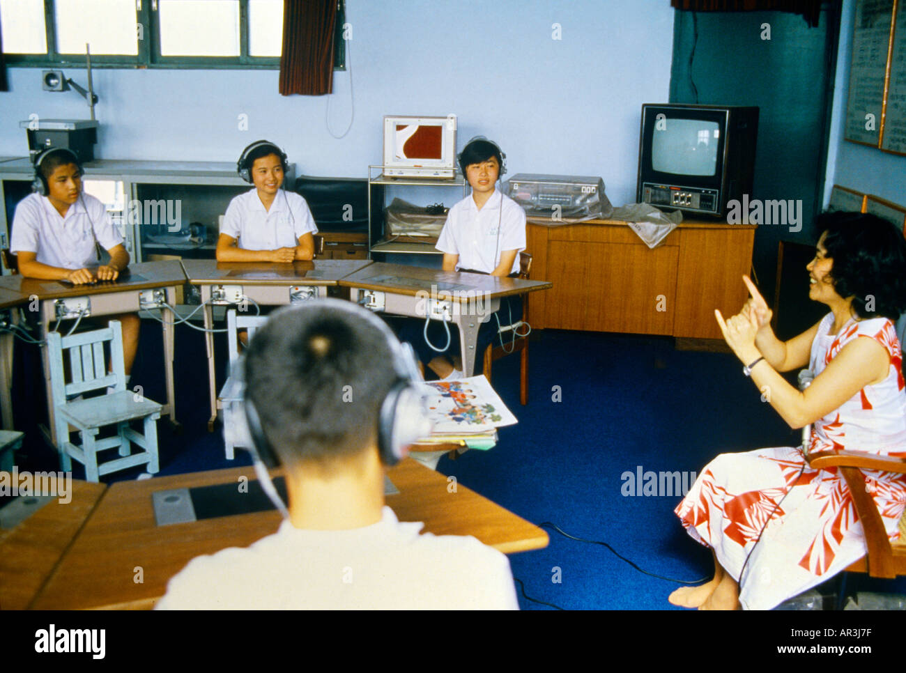 Historical students in classroom school hi-res stock photography and ...