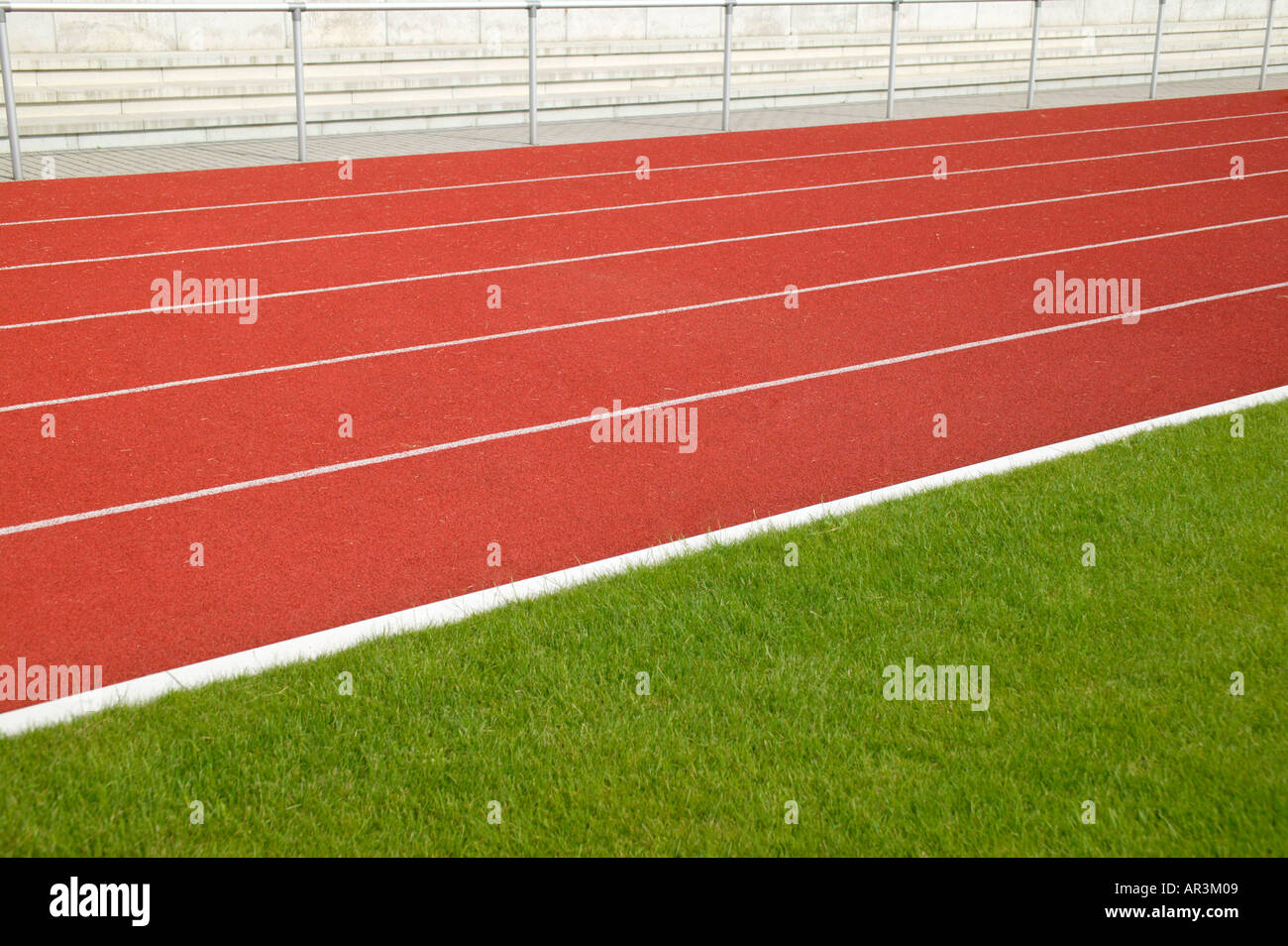cinder track in stadium Stock Photo - Alamy