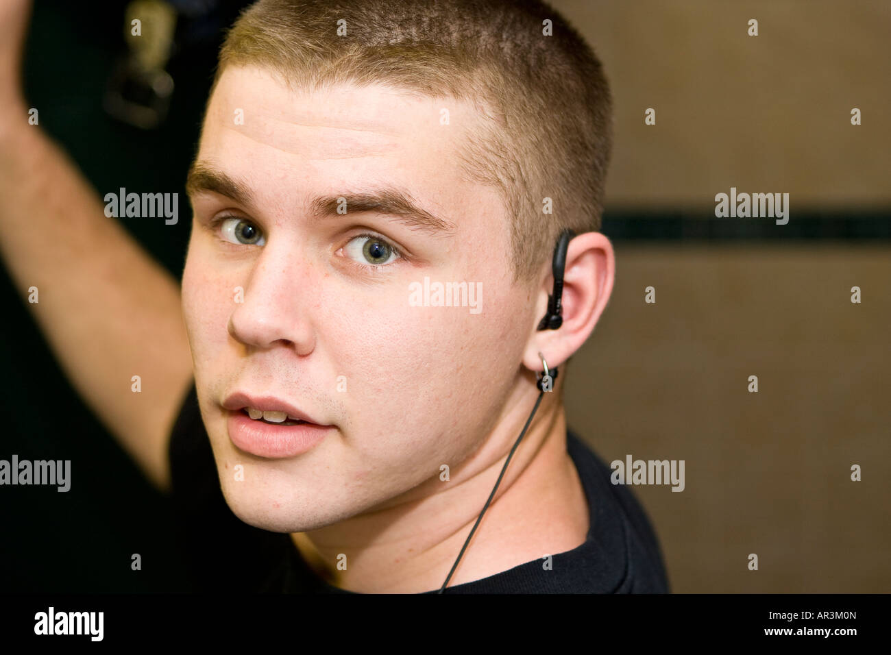 Teen ear bud hi-res stock photography and images - Alamy