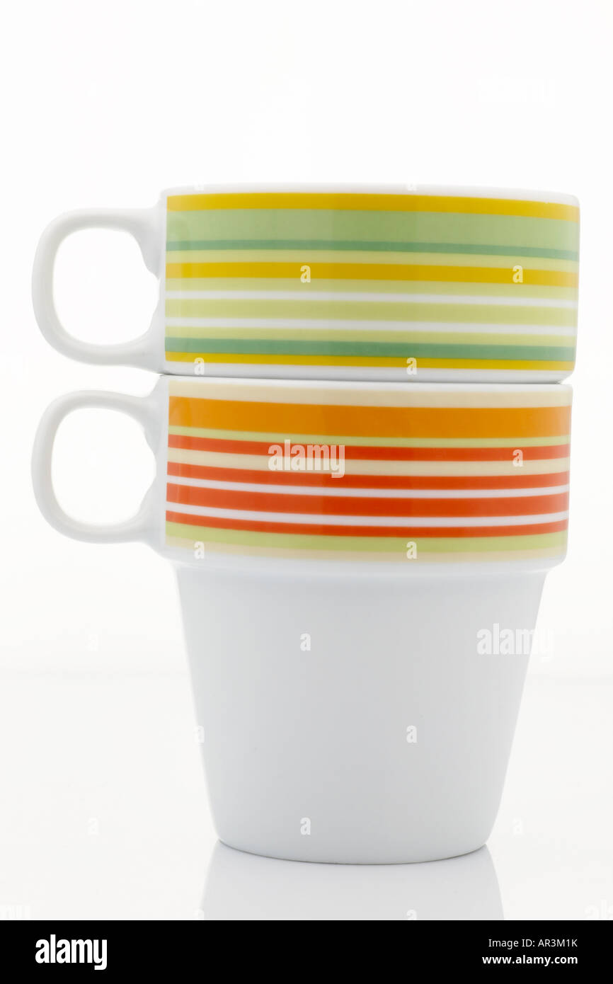 Piled up cups hi-res stock photography and images - Alamy