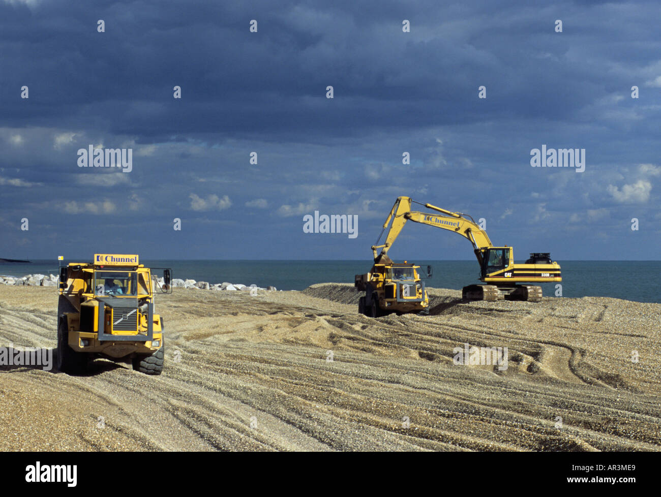 Beach management, Hythe, Kent, UK Stock Photo - Alamy