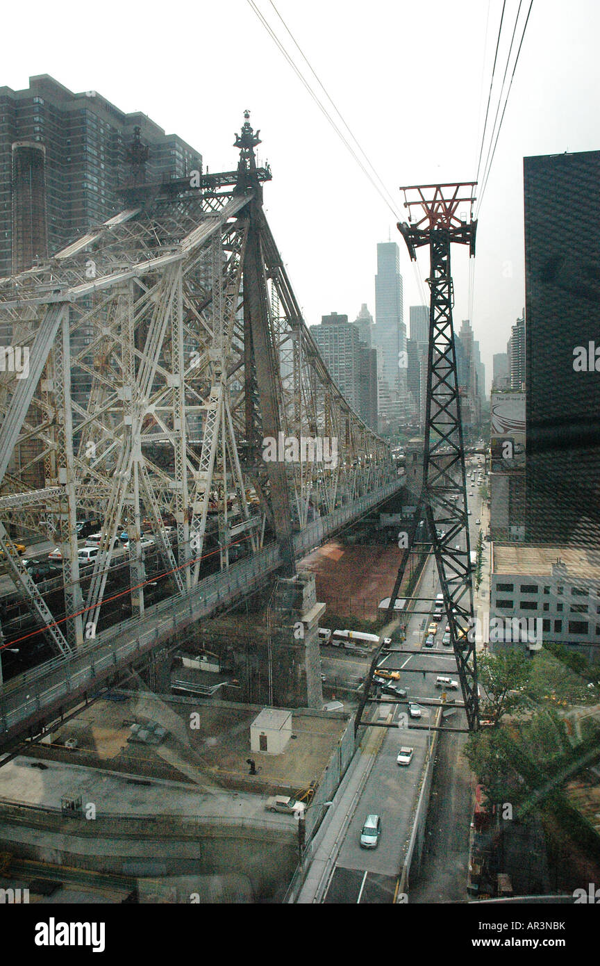 queensboro bridge, new york city, from the roosevelt island cable car ...