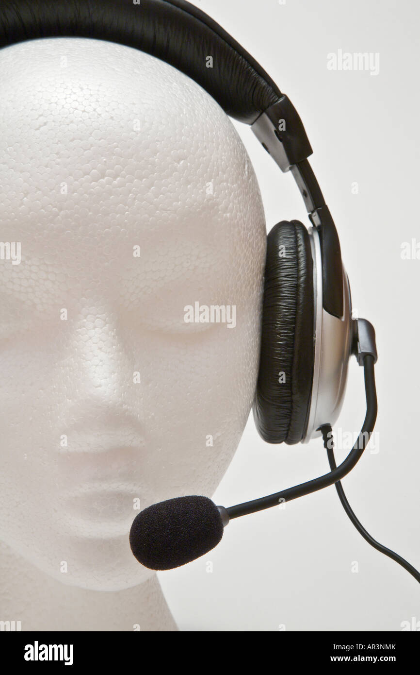 Mannequins wearing white hi-res stock photography and images - Alamy