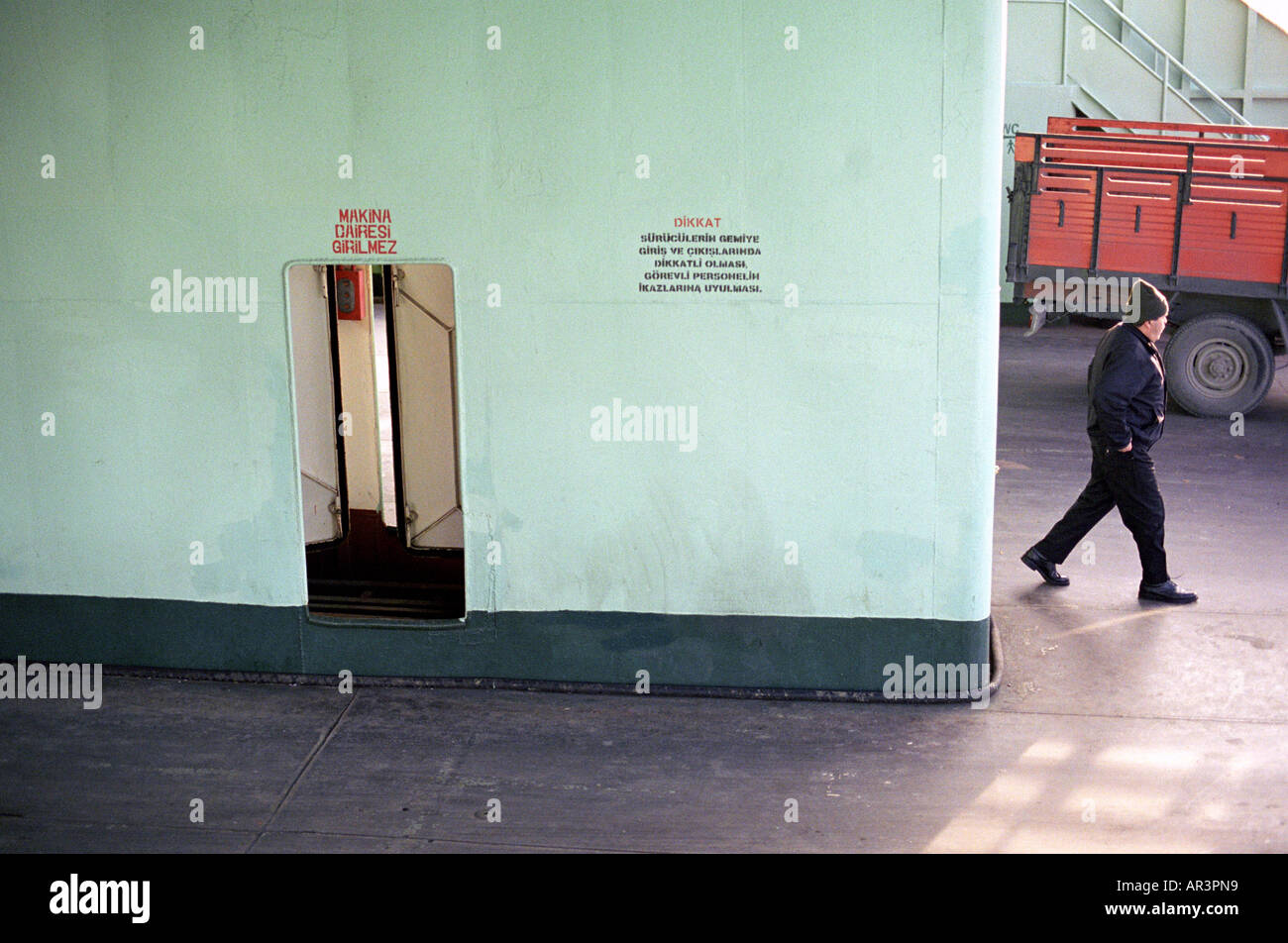 Charging and decharging, ferry, Istanbul, Turkey Stock Photo - Alamy