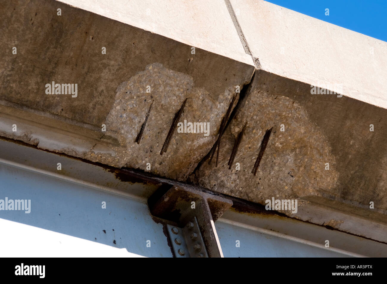 Bridge interstate 40 hi-res stock photography and images - Alamy