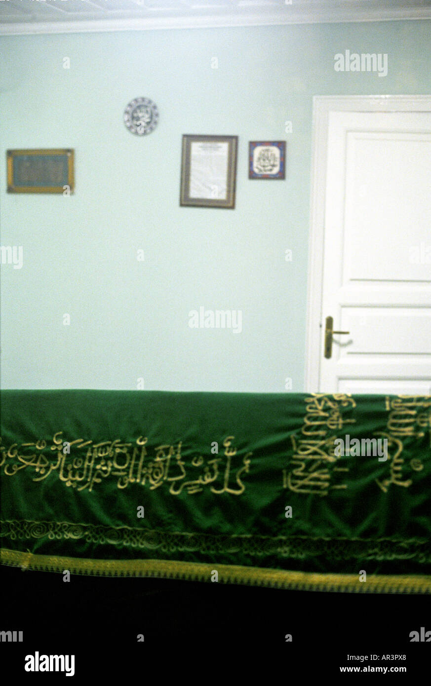 Tomp hi-res stock photography and images - Alamy