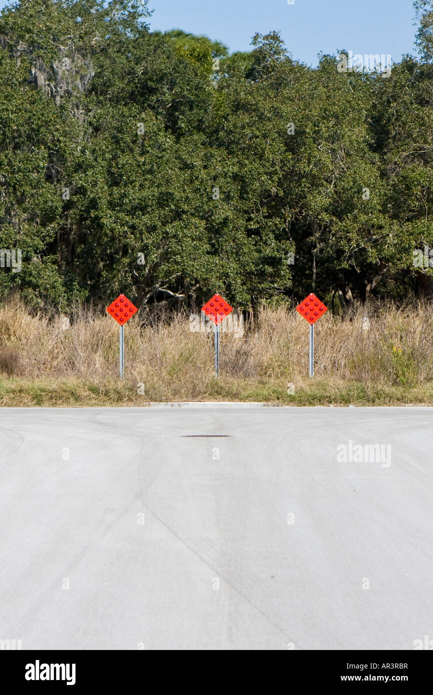 Dead ends road hi-res stock photography and images - Alamy