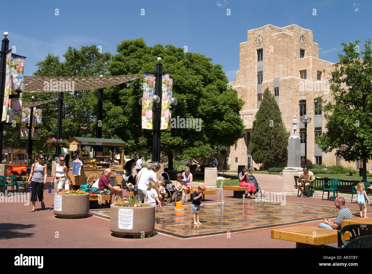 Pearl Street Boulder, Colorado Stock Photo - Alamy