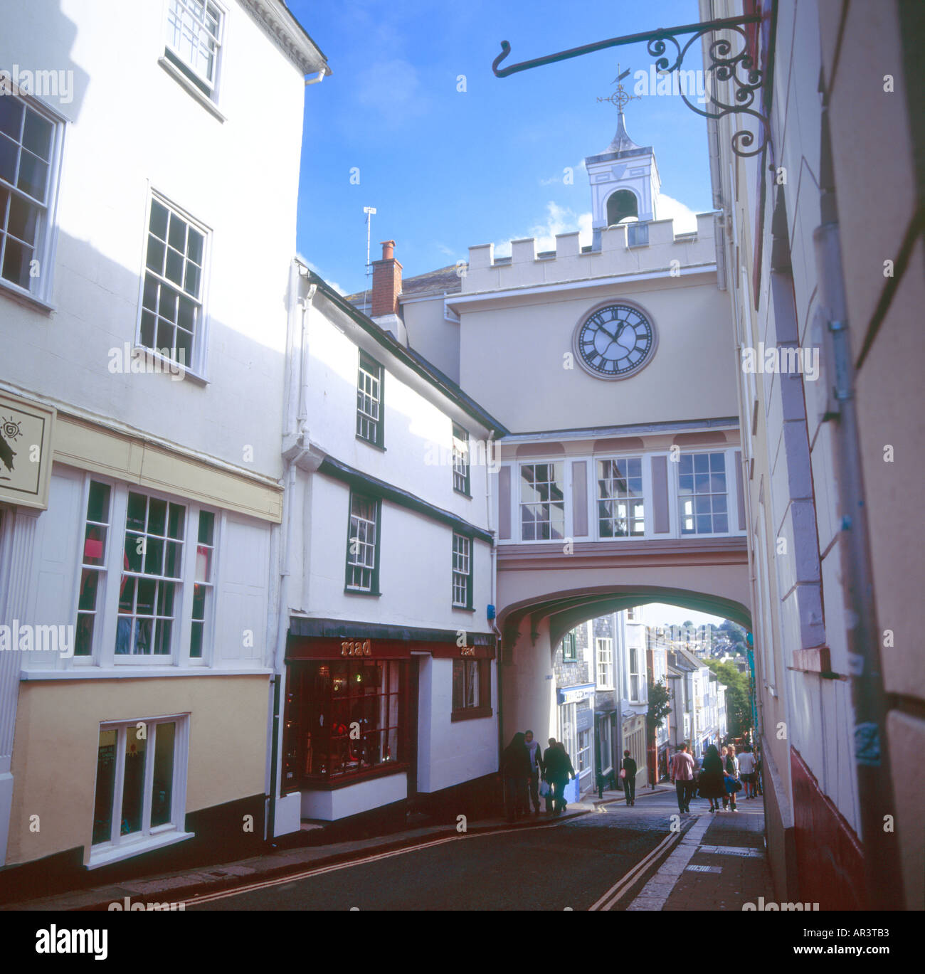 Ogee arch hi-res stock photography and images - Alamy