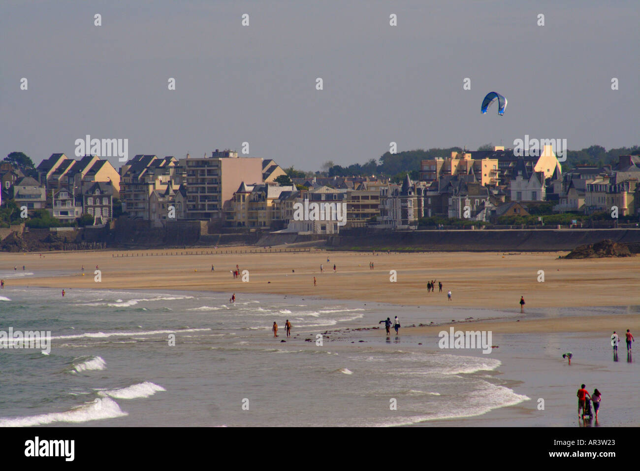 Beach at St Malo Stock Photo - Alamy
