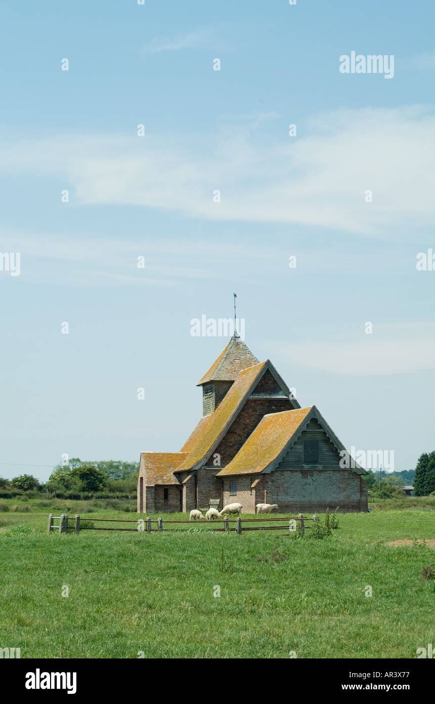 St. Thomas a’Beckett Church, Fairfield, Kent 2005 Stock Photo - Alamy