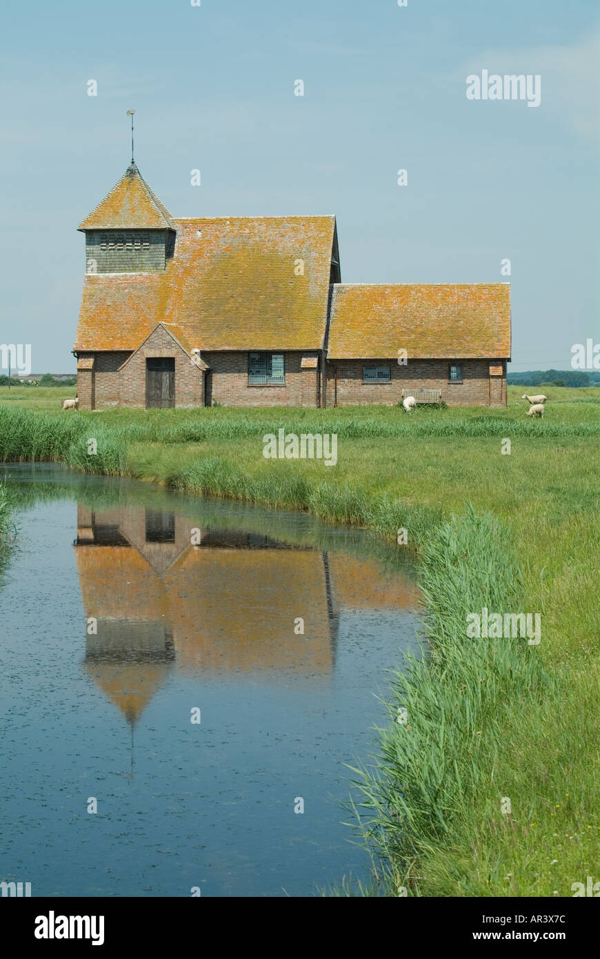St. Thomas a’Beckett Church, Fairfield, Kent 2005 Stock Photo - Alamy