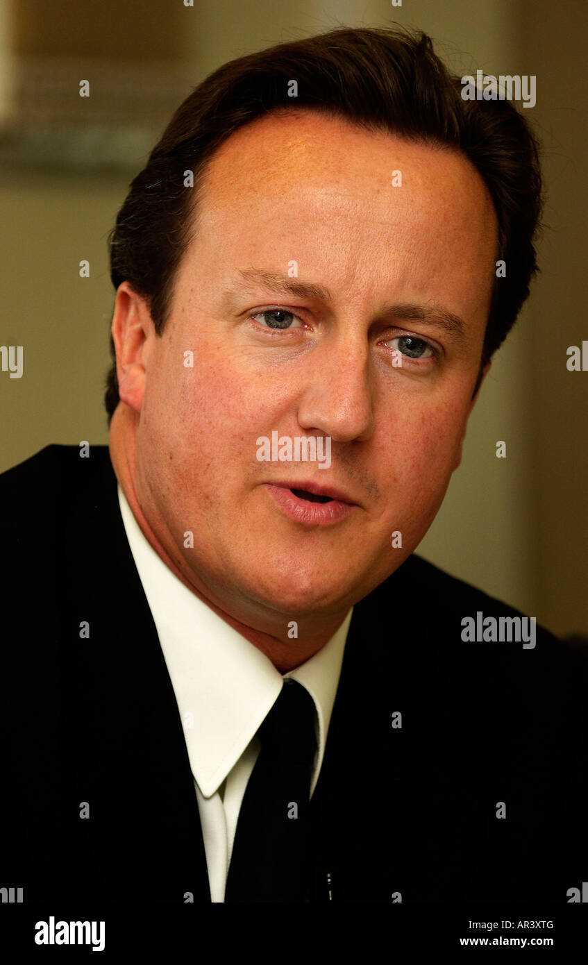 pic martin phelps 15 06 07 reporter scott chippenham visit of tory ...