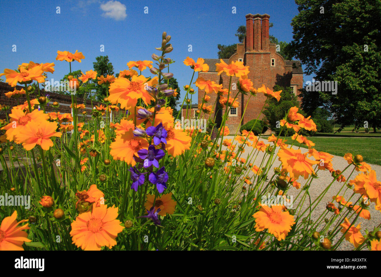 Colonial bacons castle hi-res stock photography and images - Alamy