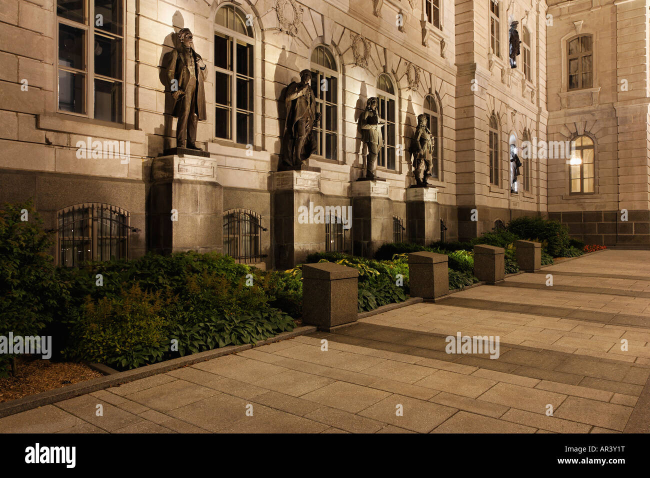 Nighttime view of the Parliament building facade, Quebec City, Quebec ...