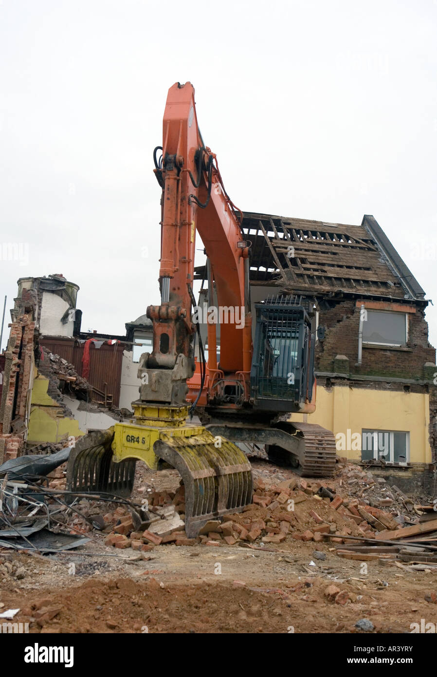 Demolition ground hi-res stock photography and images - Alamy