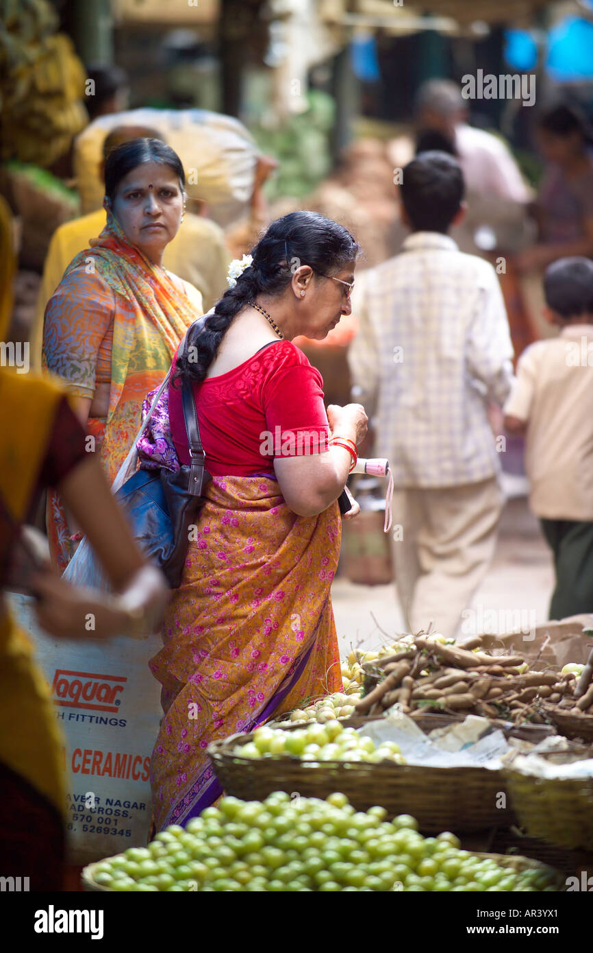 Devaraja Fruit and Vegetable Market Mysore India Stock Photo - Alamy