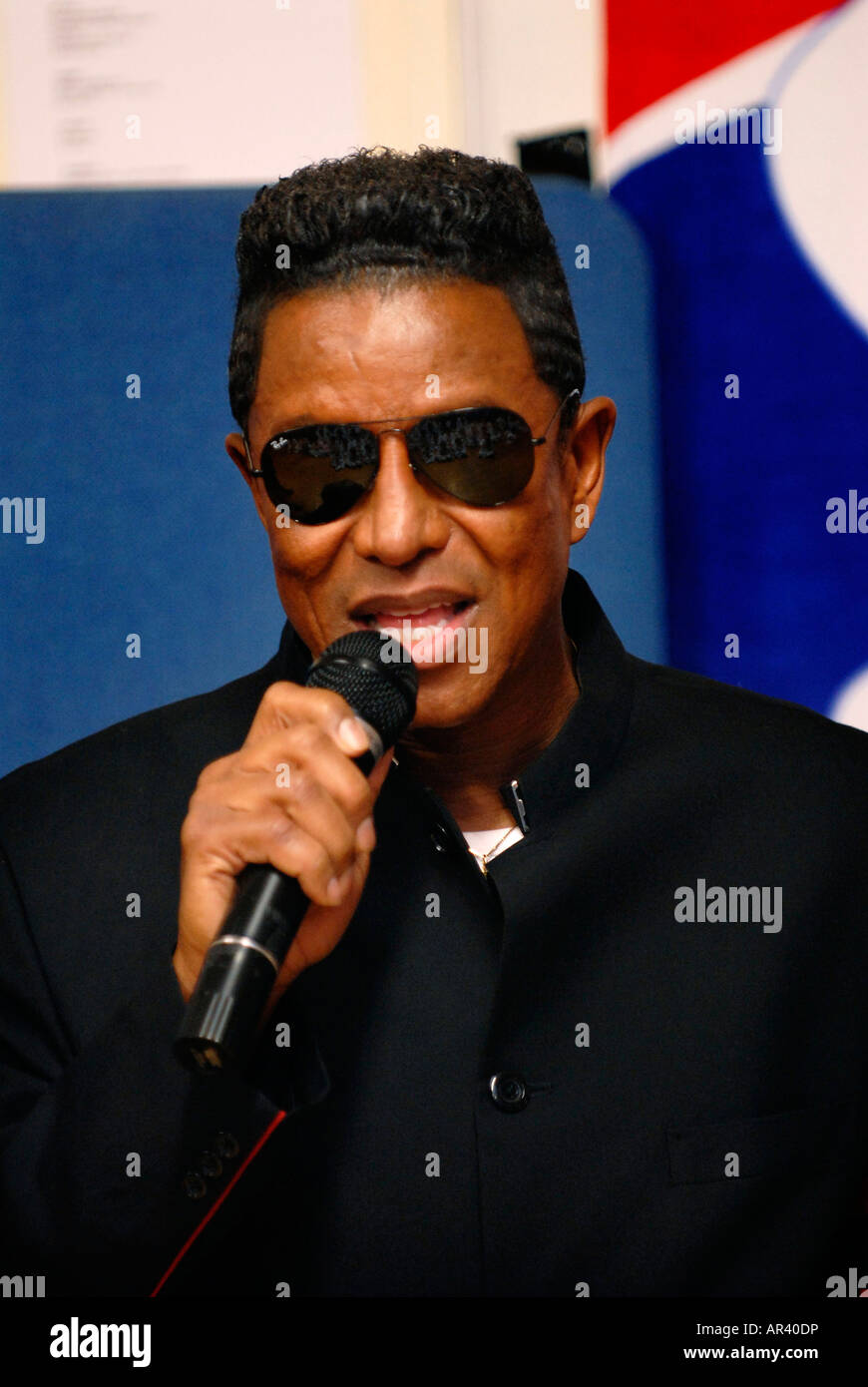 pic martin phelps 05 02 07 reporter gordon swindon jermaine jackson ...