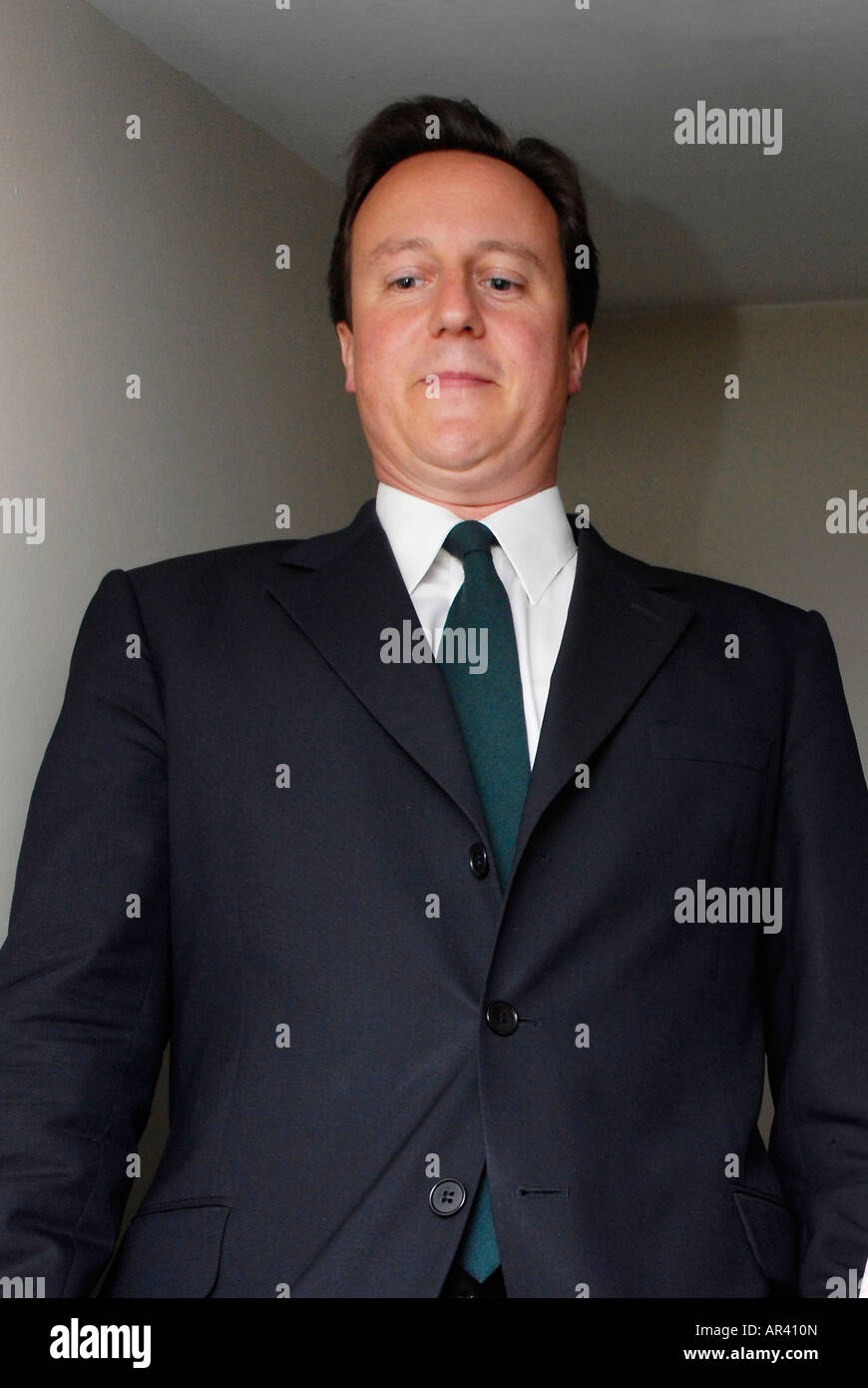 pic martin phelps 15 06 07 reporter scott chippenham visit of tory ...