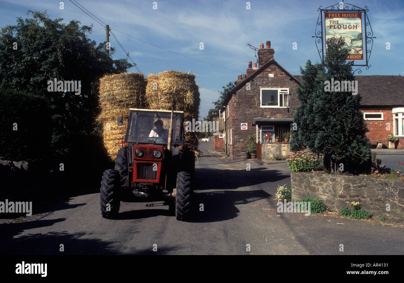 Plough pub sign hi-res stock photography and images - Alamy