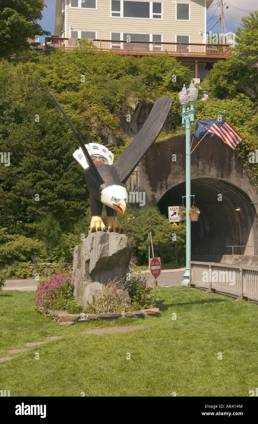 Eagle and alaska and town hi-res stock photography and images - Alamy