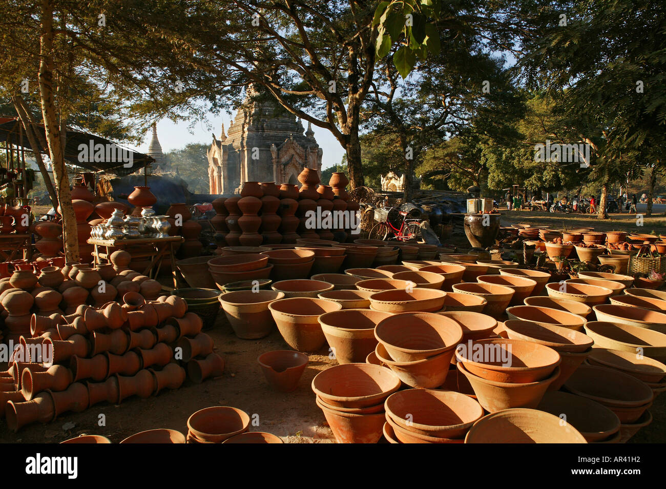 Myanmar bagan pottery hi-res stock photography and images - Alamy